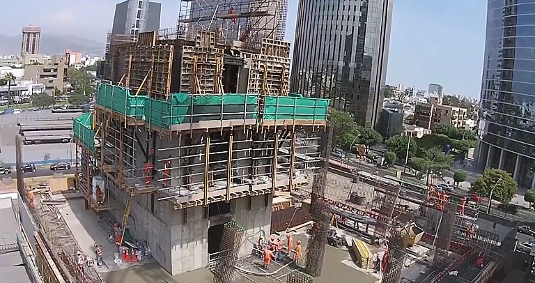 Torre Ichma, Lima, Perú | ULMA